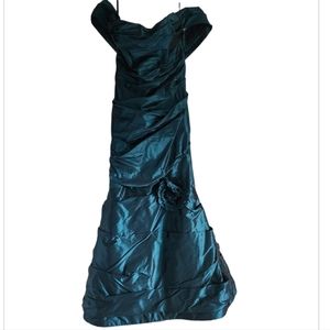 Paula Varsalona | Dresses | Preowned Paula Vassalona Evening Gown ...